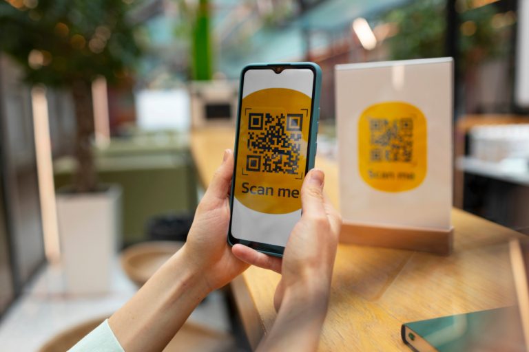 Discover the Best QR Code Scanners for iPhone & Android- mobiQode